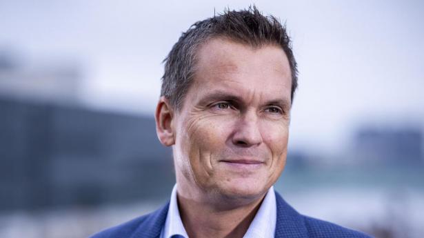 Axcel-ejet konsulenthus køber op igen