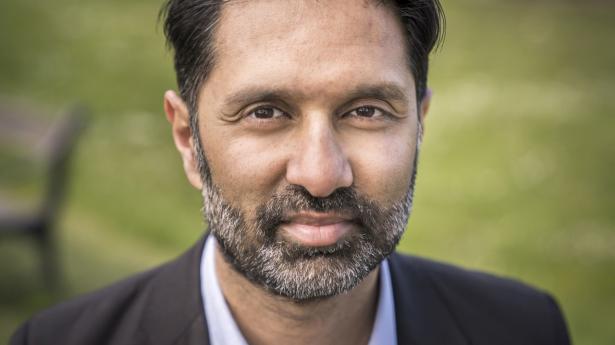 I 2024 skal vi lære at leve skærmsundt