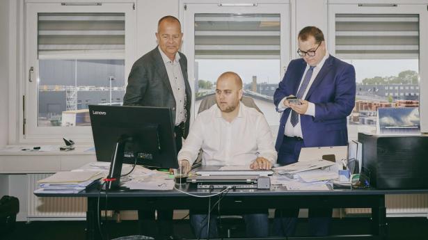 Familiekoncern venter stort indtjeningsdyk efter stigende renter