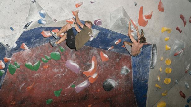 Du skal holde rigtig godt fast, hvis du skal kaste dig ud i klatring