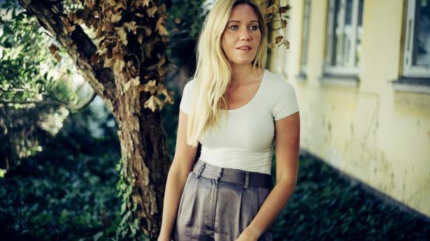 En mørk aften satte Eva Aagaard sig ind i en bil, hun troede var en taxa
