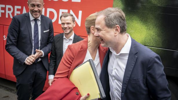 Helle Ib: Magtopgør spidser til blandt ministre og S-politikere