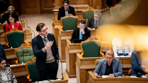 Helle Ib: Folkeafstemning er en dårlig idé – derfor bør partierne ikke ...