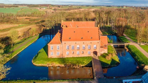Dansk konge-slot sat til salg for kæmpeformue