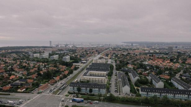 Festfyrværkeri af ejendomshandler fortsatte i januar