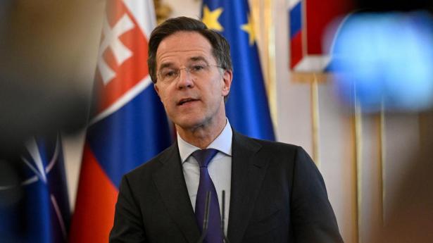 Nato-chef vil have Zelenskyj til at genoprette forhold til Trump