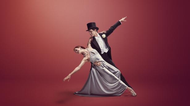 Hollywoods glamour og amerikanske evergreens sunget live skal få flere ...