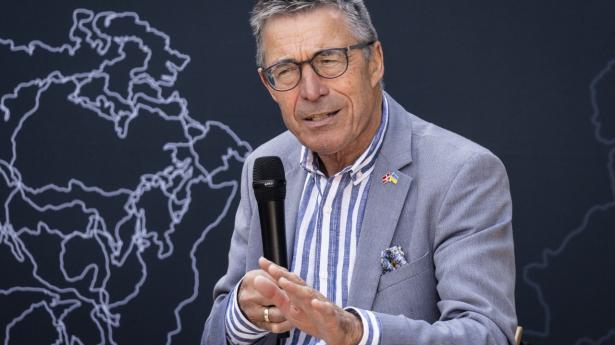 Fogh: Ukrainsk Nato-medlemskab skal ikke omfatte besatte områder